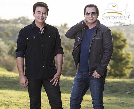 Ataíde e Alexandre cantam sucessos no Domingo Espetacular - Sertanejo ...