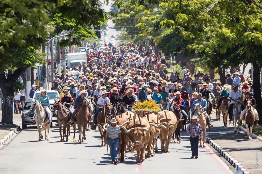 Desfile de Cavaleiros em Sumaré (SP) - Sertanejo Oficial